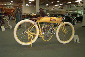 Statnekov Motorcycles: 1915 Cyclone Boardtrack Racer-Right side